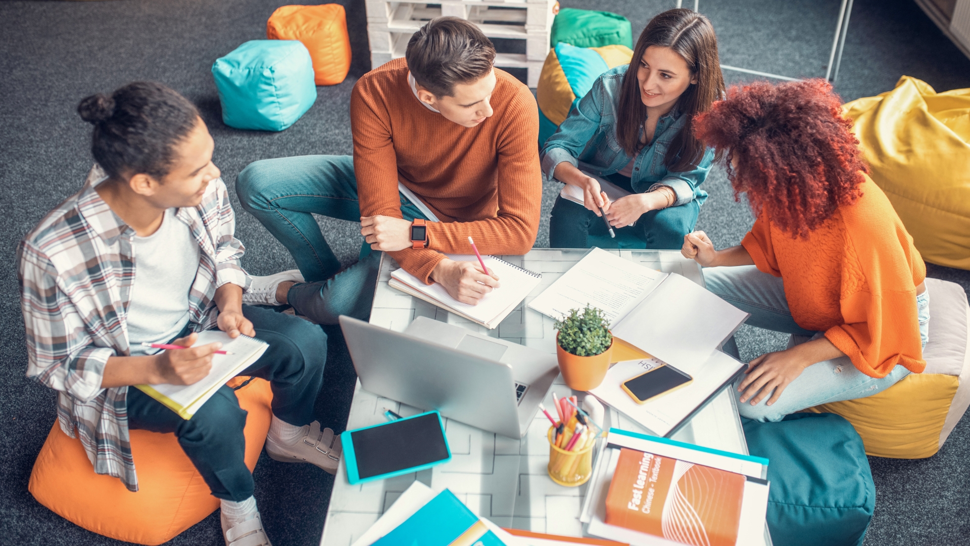 Mastering the Art of Group Projects: College Degree Edition